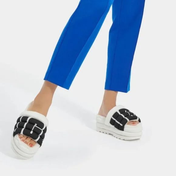 UGG | Shoes | Ugg Maxi Slide Logo Platform Sandals Size 7 8 9 White ...